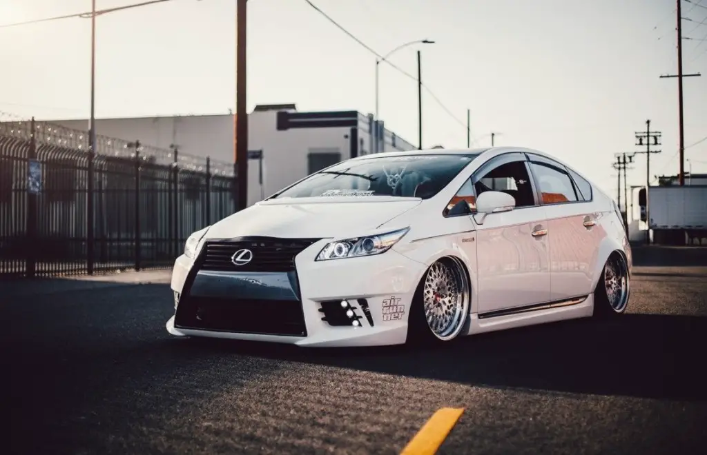 Stanced Toyota Prius [Answered 2023] | Prettymotors